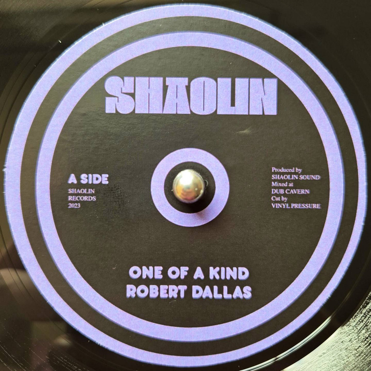 Robert Dallas - One Of A Kind (Limited 7" Polyvinyl) (Shaolin Records ...