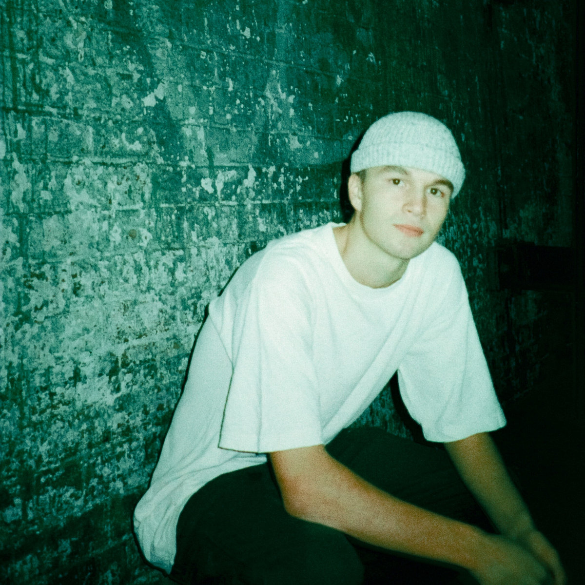 Moments - EP | LEVOS