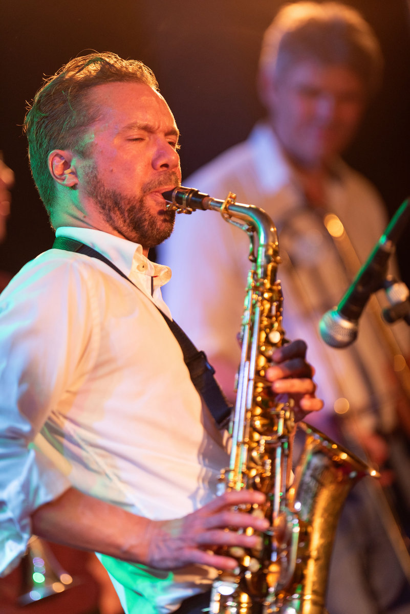 Handle With Care | Klas Lindquist