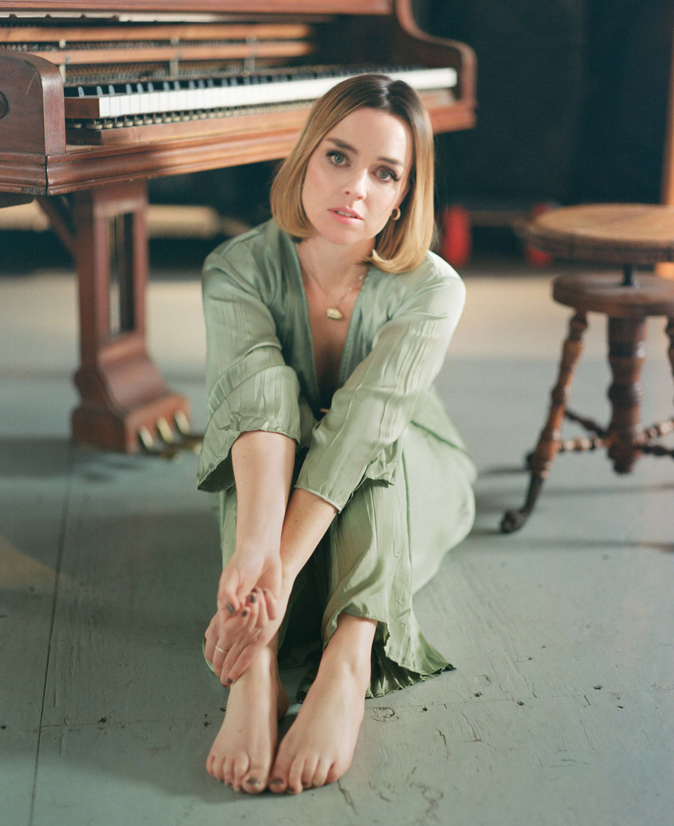 Et si un jour tu reviens, les oiseaux te feront un passage | Viviane Audet