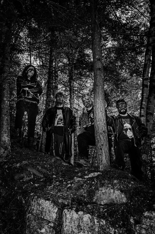 Burial | Pine Tar | PINE TAR