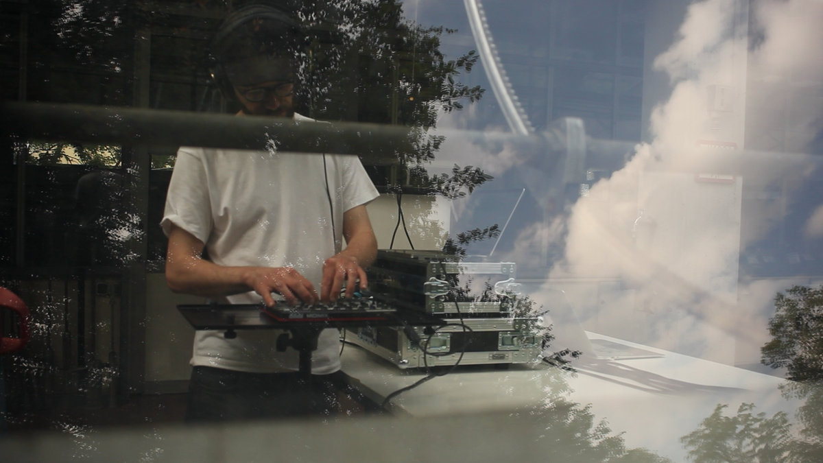 soil loop (field recordings) | Samuel Johnstone