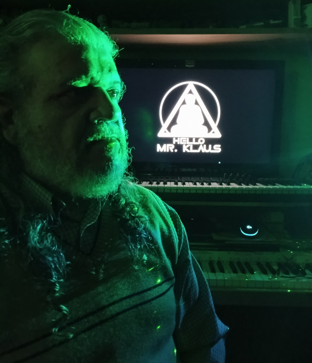 Retrospective. Volume 1 | Hello Mr. Klaus