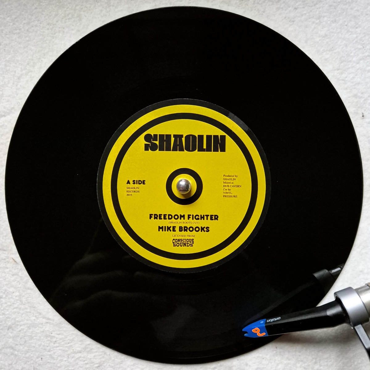 Mike Brooks - Freedom Fighter (Limited 7" Polyvinyl) (Shaolin Version ...