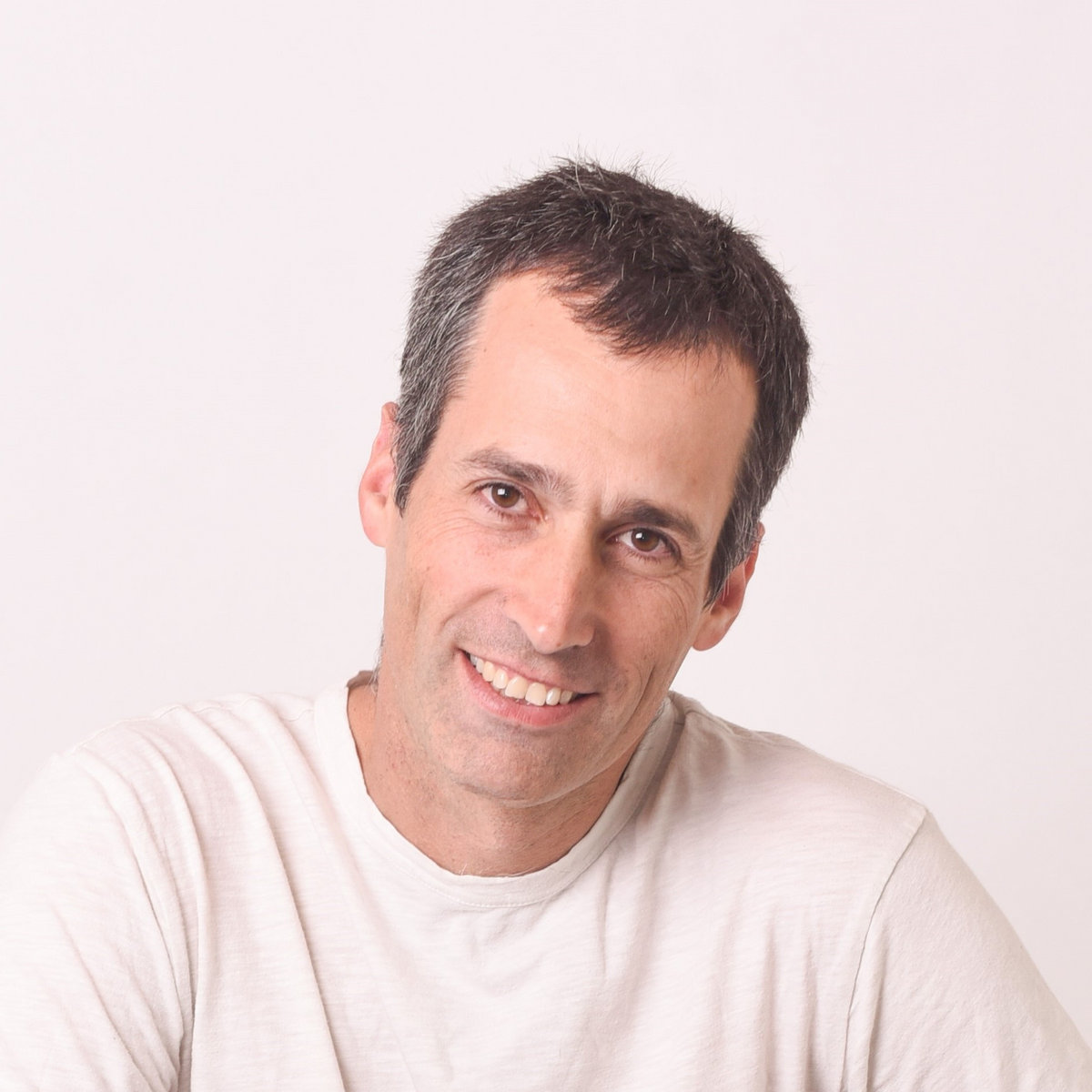 Suffering and Love (Sevel Ve-Ahava) | Yaron Ravid