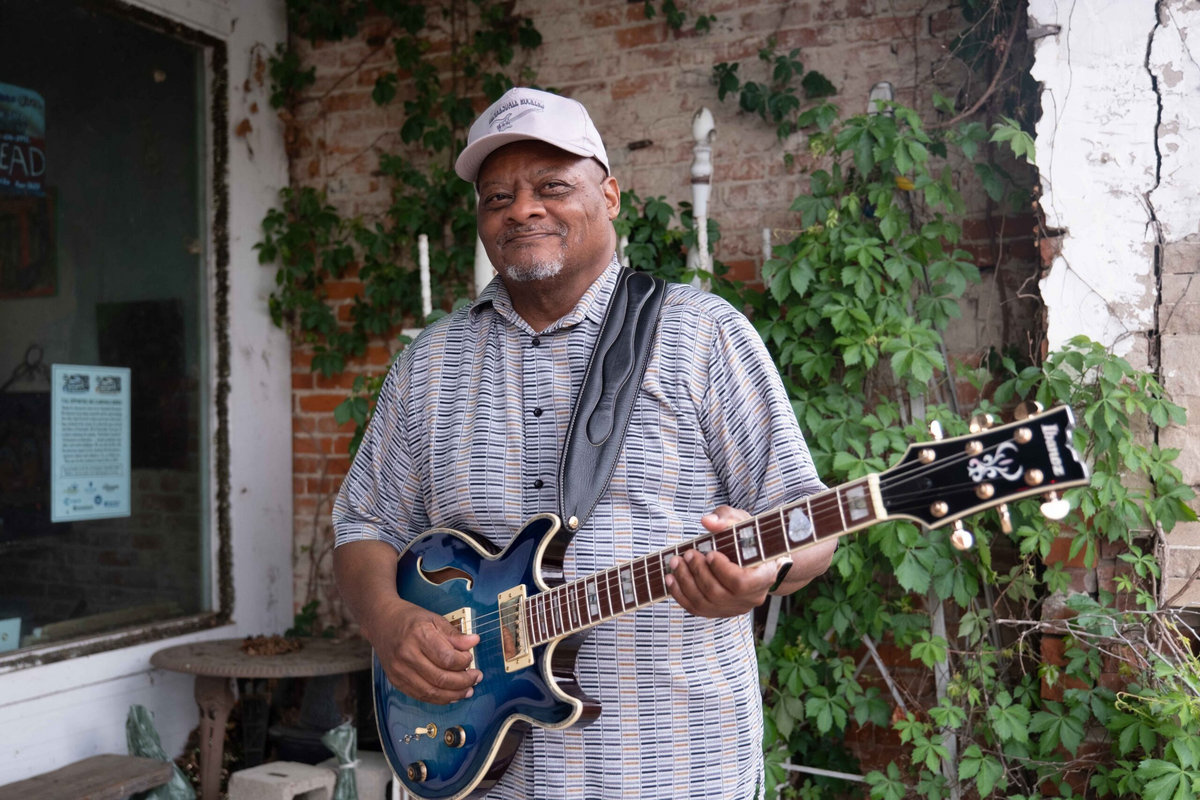 The Is Earnest "Guitar" Roy, Listener's Circle Vol. 70 | Earnest ...