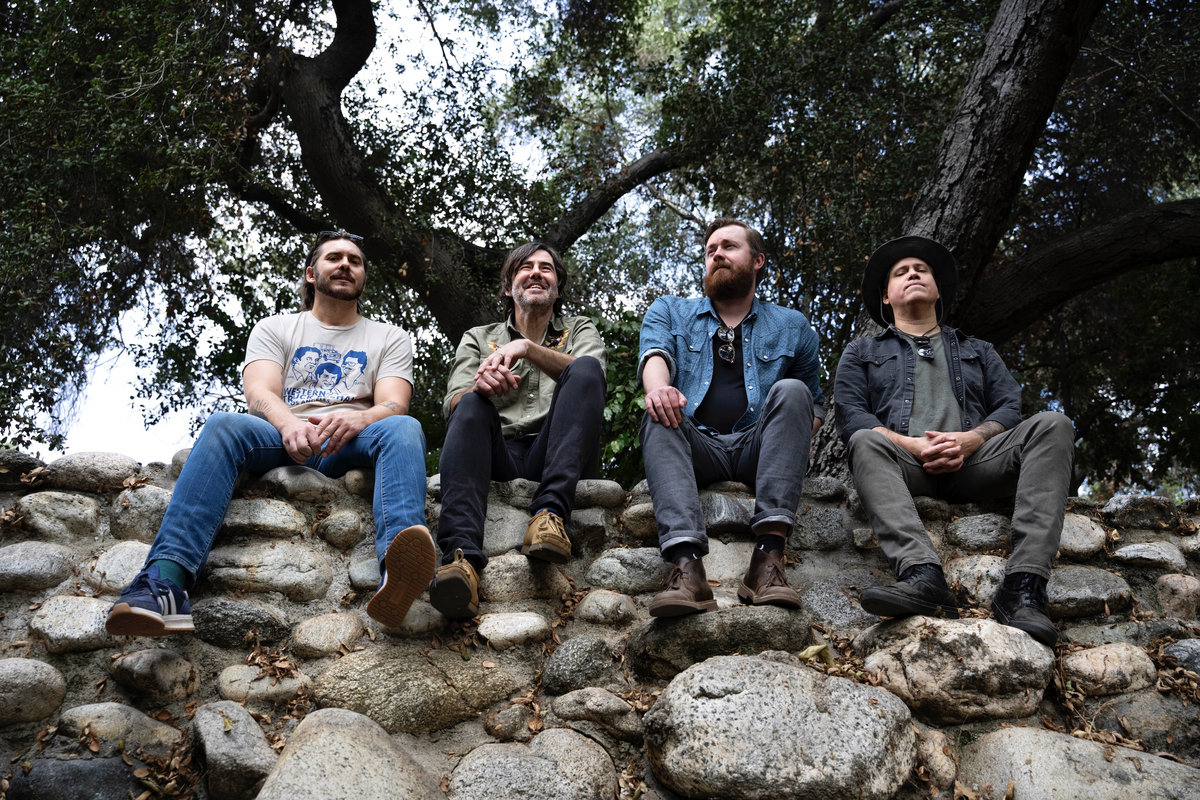 Western Spectre | Cave Flowers