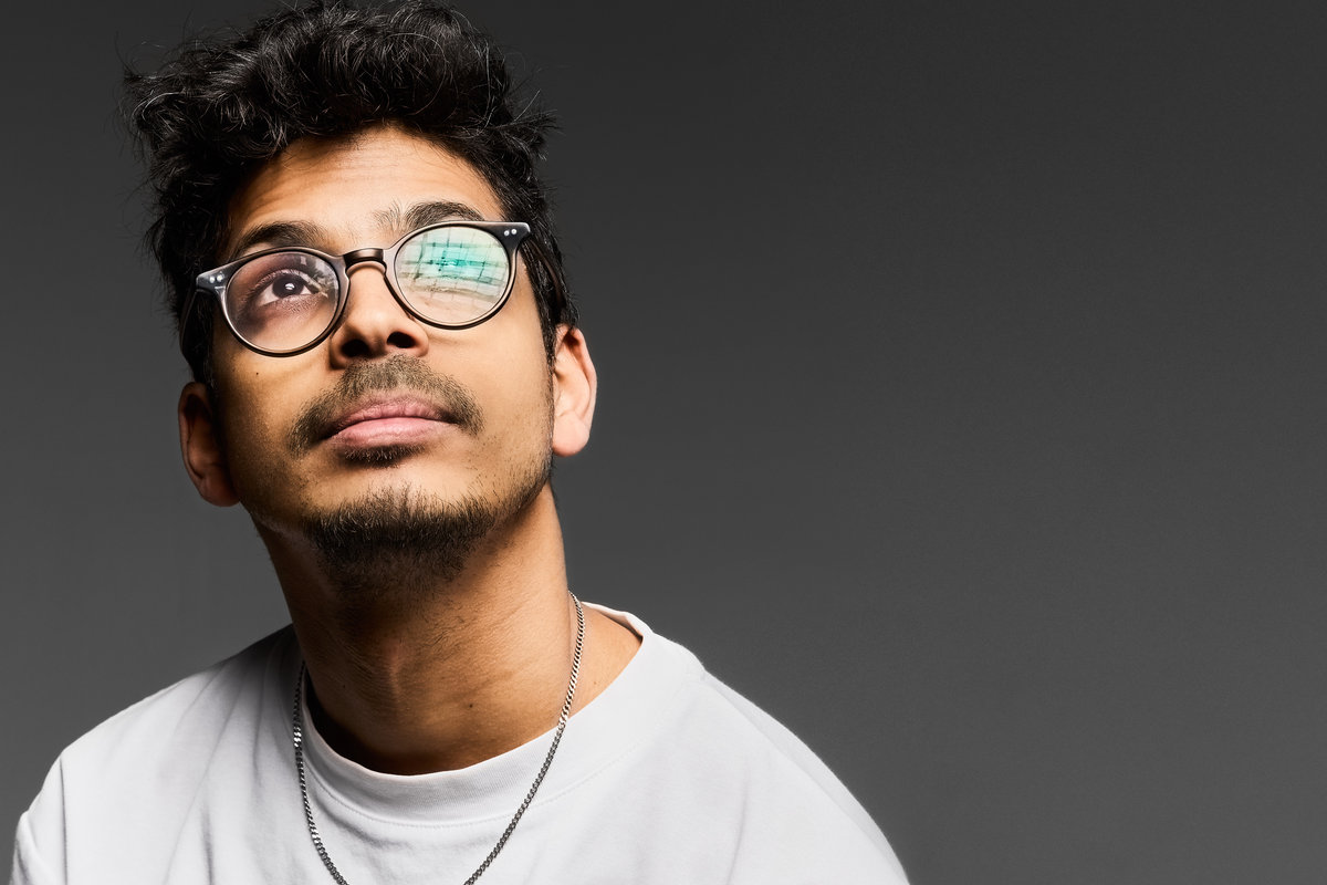 Time Traveler | Ofri Nehemya