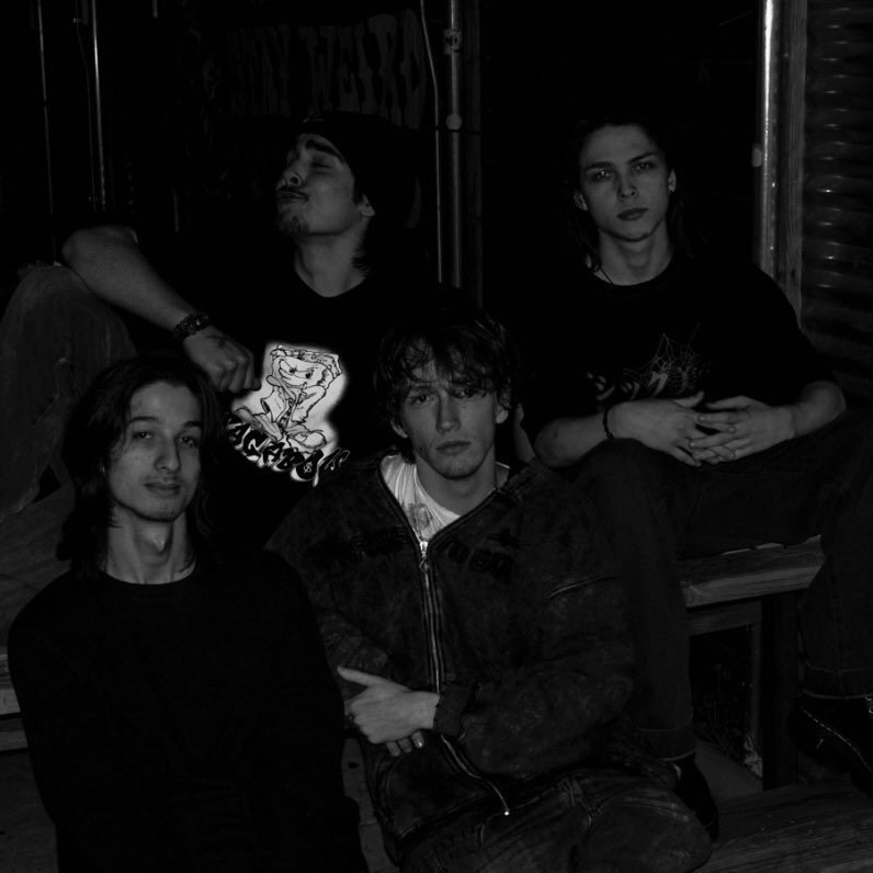 Foreign, Vacant | Static Ivory