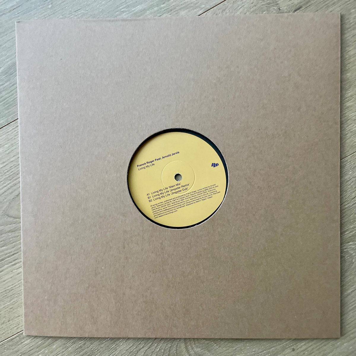 Franck Roger Featuring Arnold Jarvis 'Living My Life' | Seasons Recordings