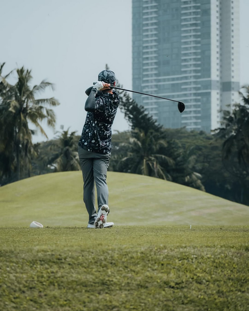 Wisnu Santika - Cartel | Wisnu Santika | ARIS SETIAWAN