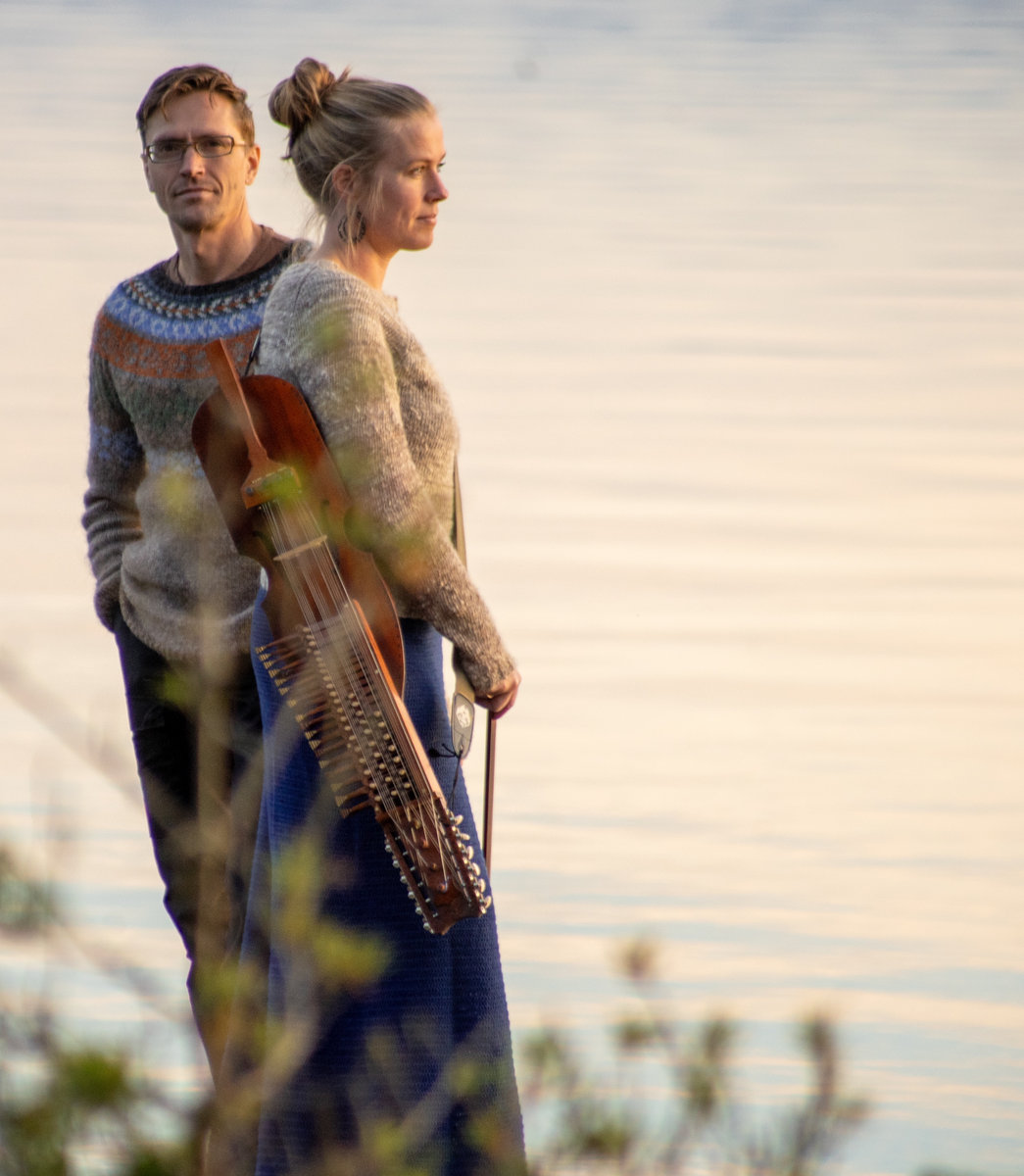 Blikstilt | Ingvild Habbestad & Trond Kjelsås