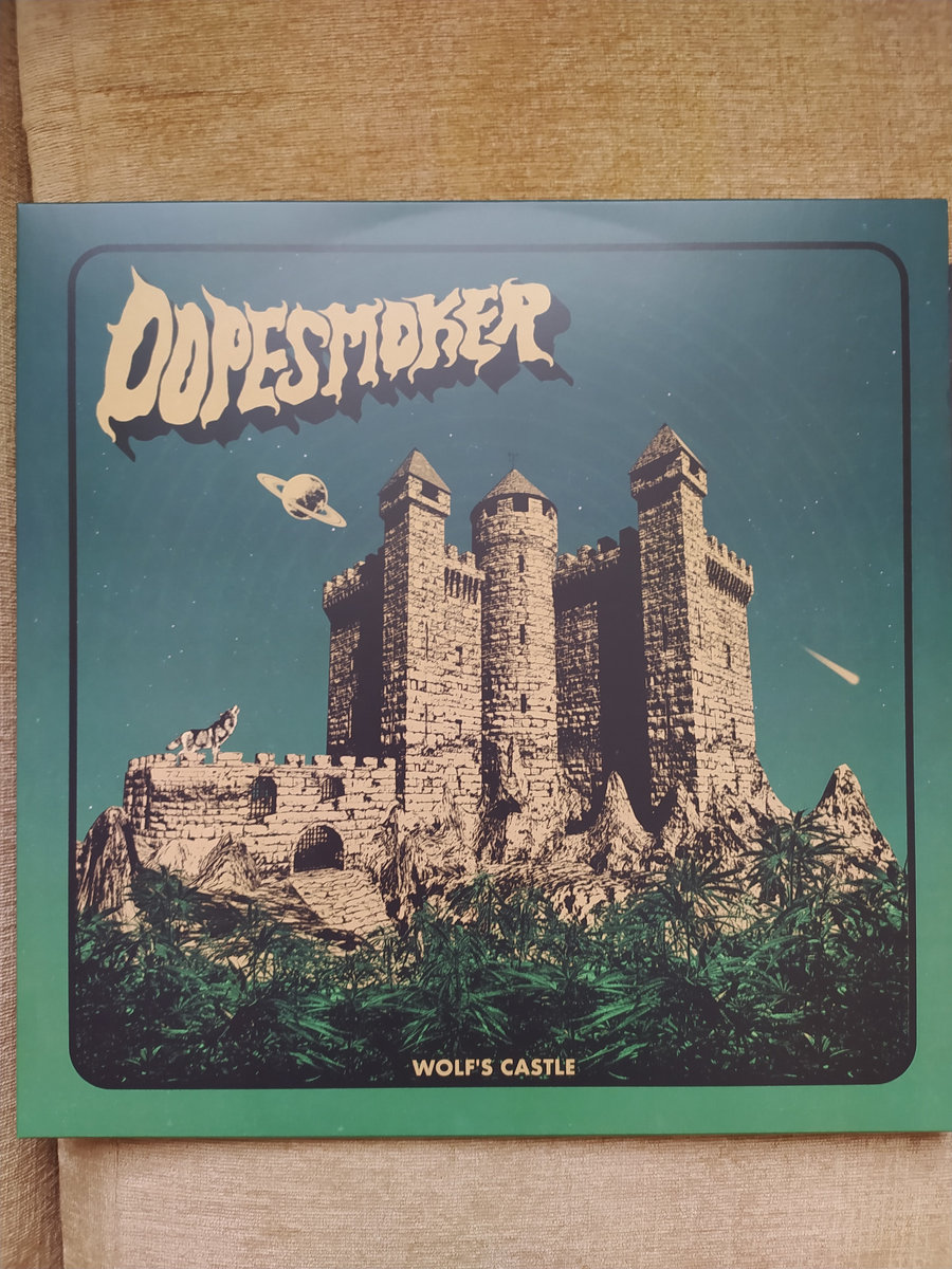 Wolf's Castle | Dope Smoker