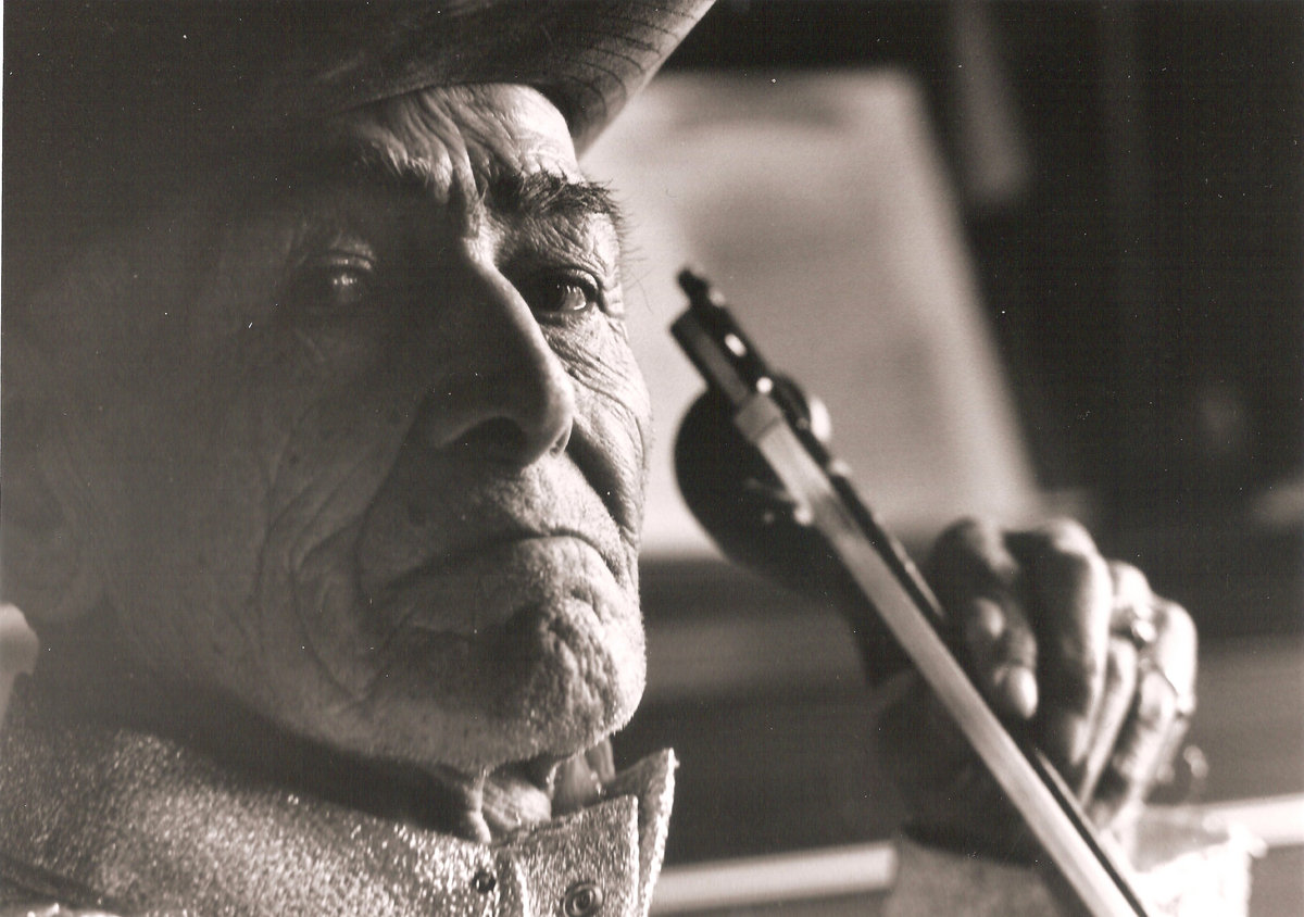 Old Native and Métis Fiddling in Manitoba | multiple | Anne Lederman