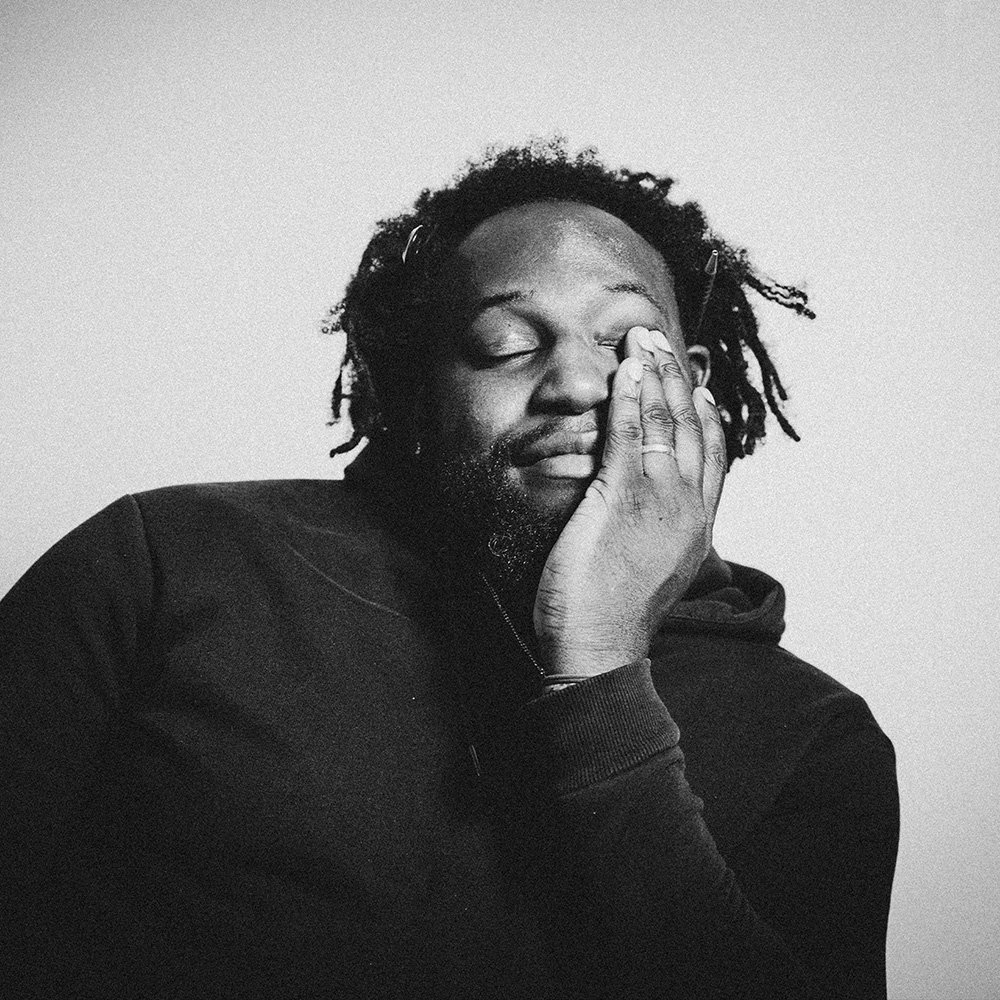 A Witness Between Us (Deluxe) | Teelow