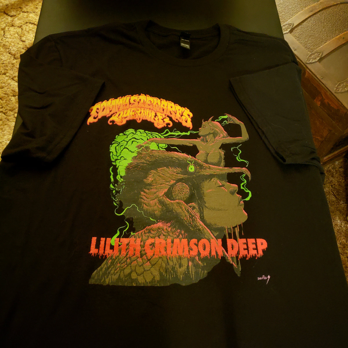 Lilith Crimson Deep 25 (single) | Tommy Stewart's Dyerwulf