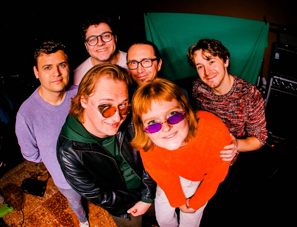 Make You Whole | Dilly Dally Alley