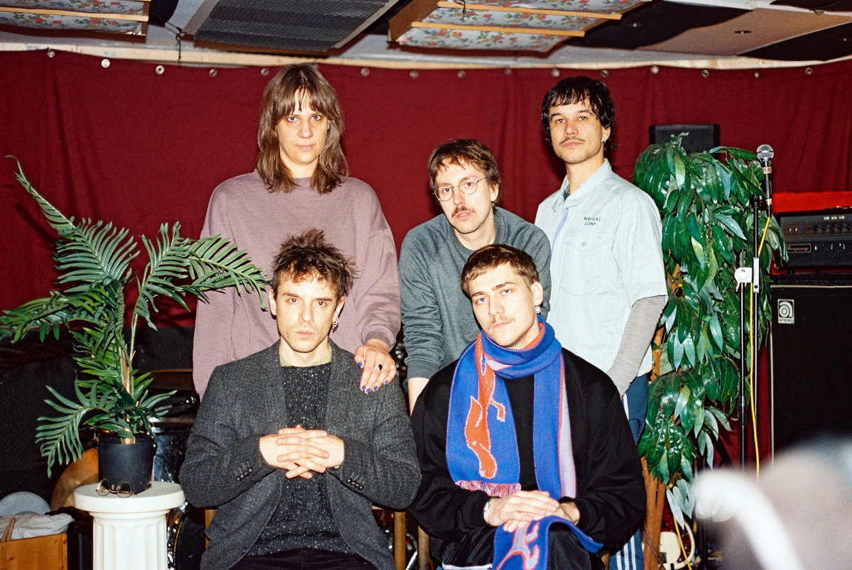 A Packed House | Carve Up!