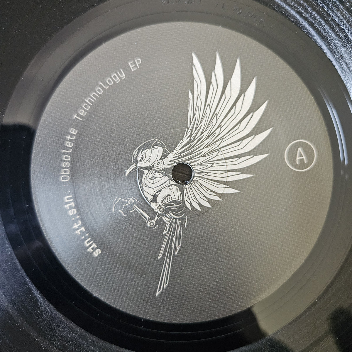 Obsolete Technology EP (EMCV018) (+ DIGI CODES) (Electro Acid) | sin:it ...