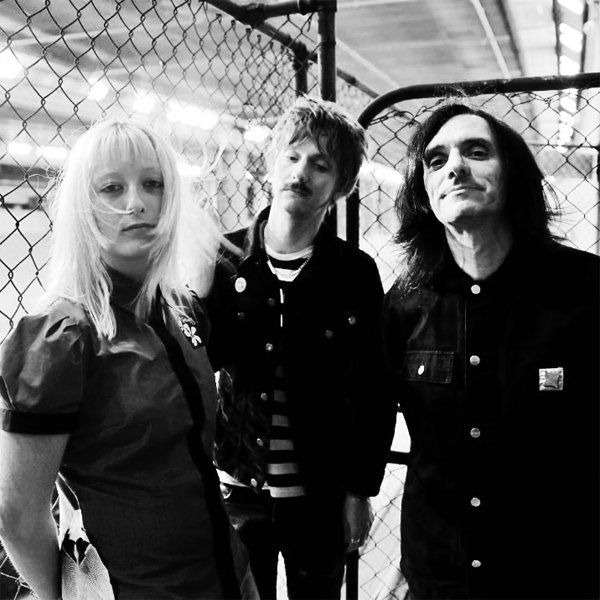 Out Of Focus | Grinding Eyes