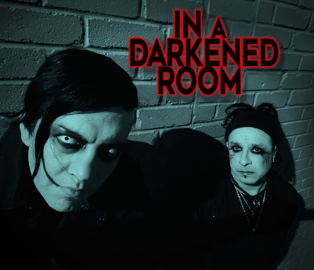 VOIX | In a Darkened Room