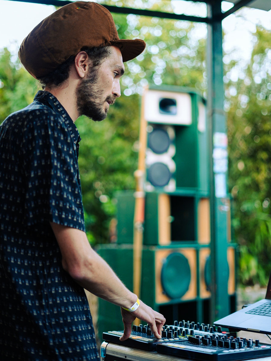 AURA | Medi Sound Station