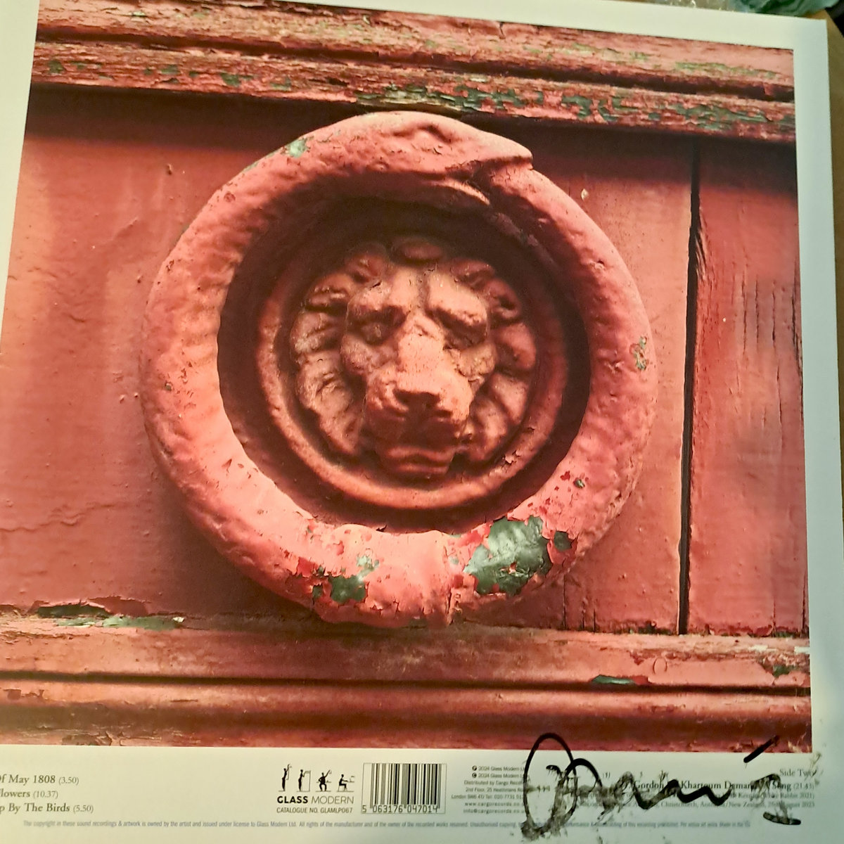 Performs Monument Maker | Keenan/Russell Duo | Glass Modern