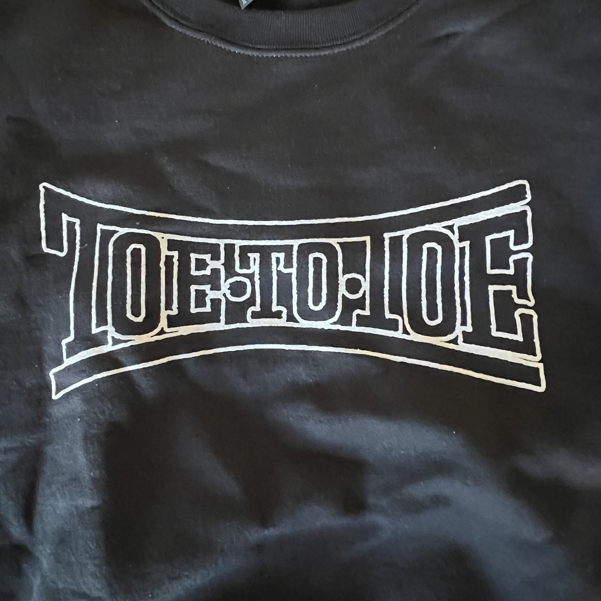TOE TO TOE : LOGO OUTLINE : CREW NECK | Innercity Uprising