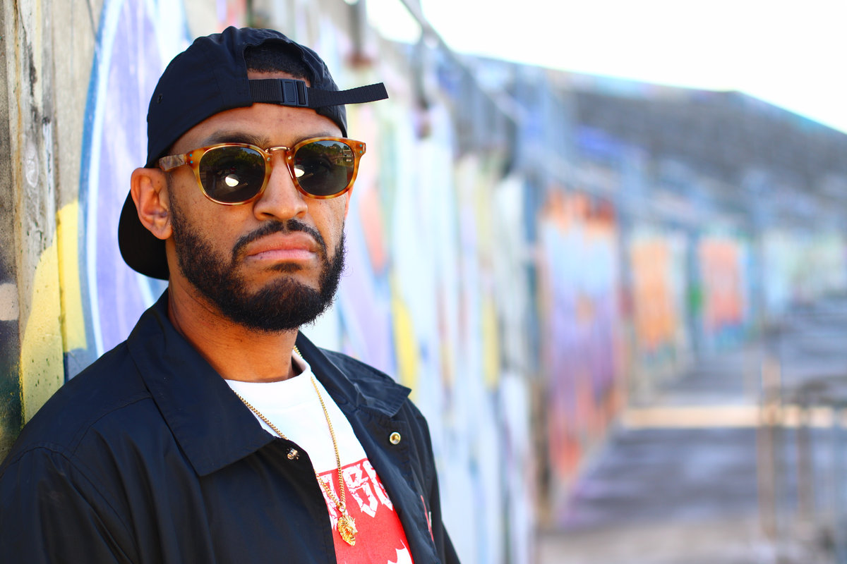 Echoes in the Chain | Señor Kaos & Illastrate | Señor Kaos