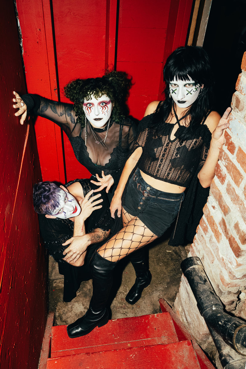 Laughingstock | Zookraught