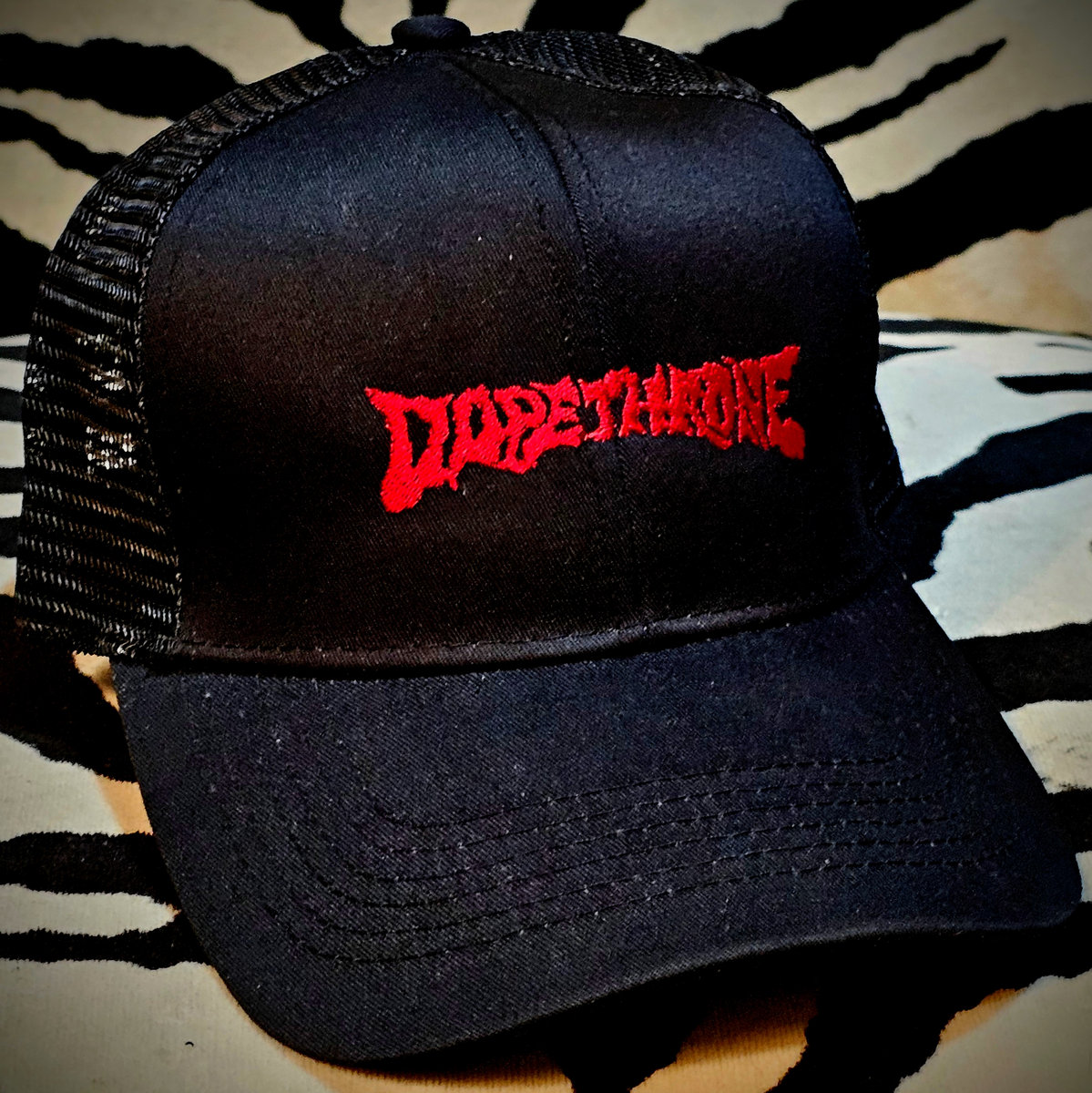 "Dopethrone" trucker cap | DOPETHRONE