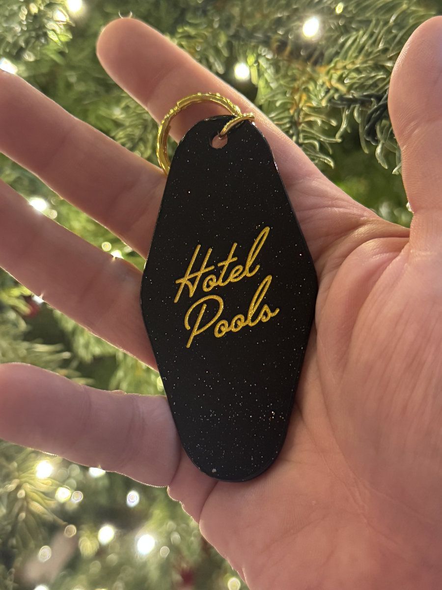 HP Beach Club Keychain Round #13 | Hotel Pools
