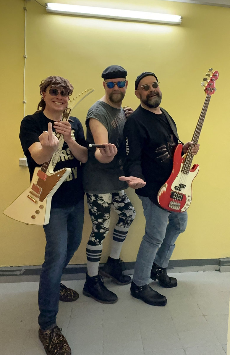 Music | Die Grobe Liederwurst