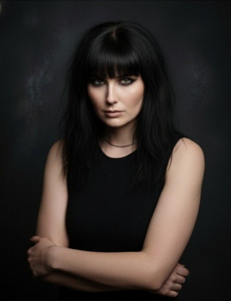 Predator Eyes | Crown Of Emotion