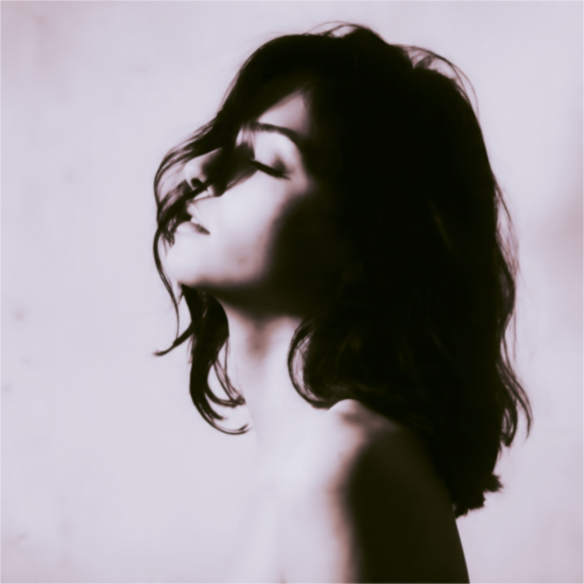 Cold Shoulders - Single | XUARU