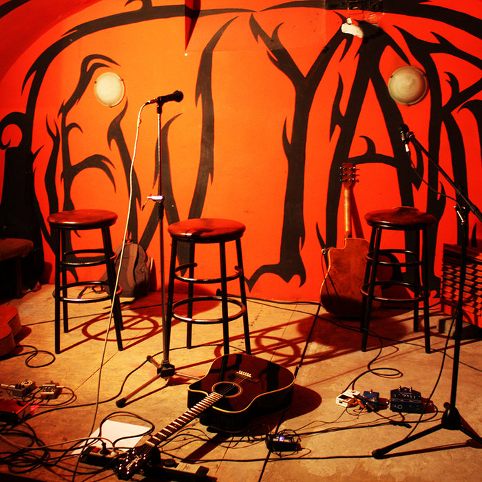 Live Acoustic Performance | Waterwood