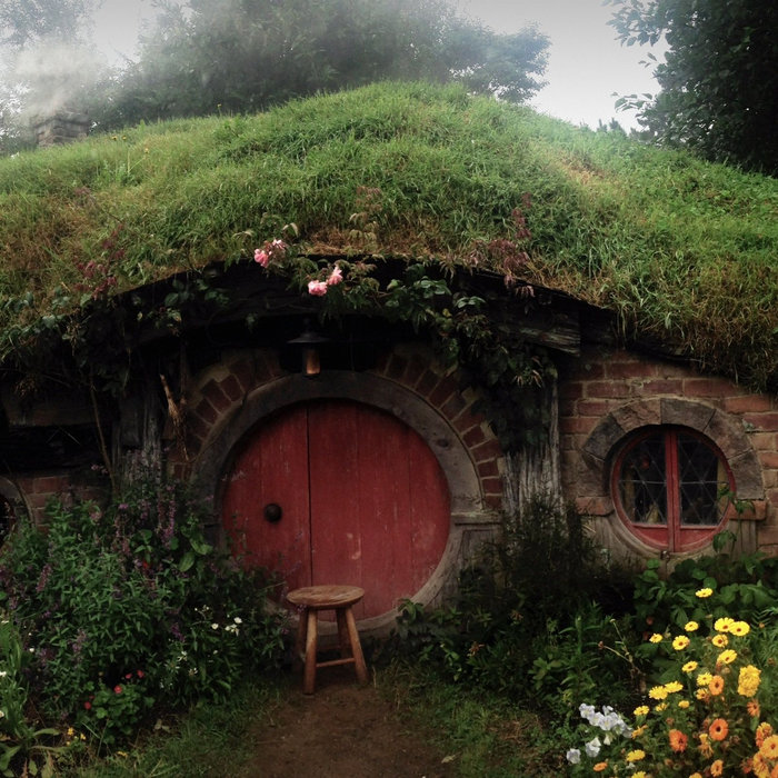 Halflings Smoking Pipe-weed | Loreweavers