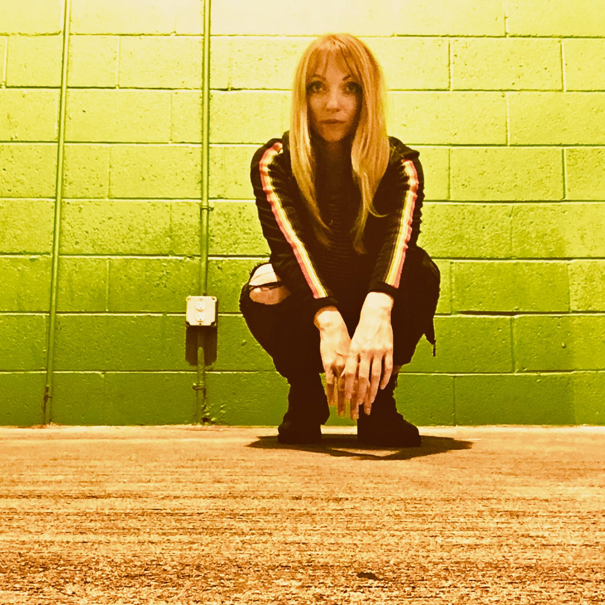 Idle Hands | KIM CAPRIA | Kim Capria