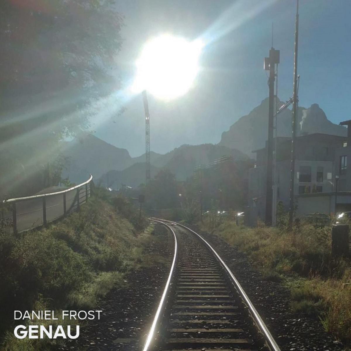 Genau | Daniel Frost