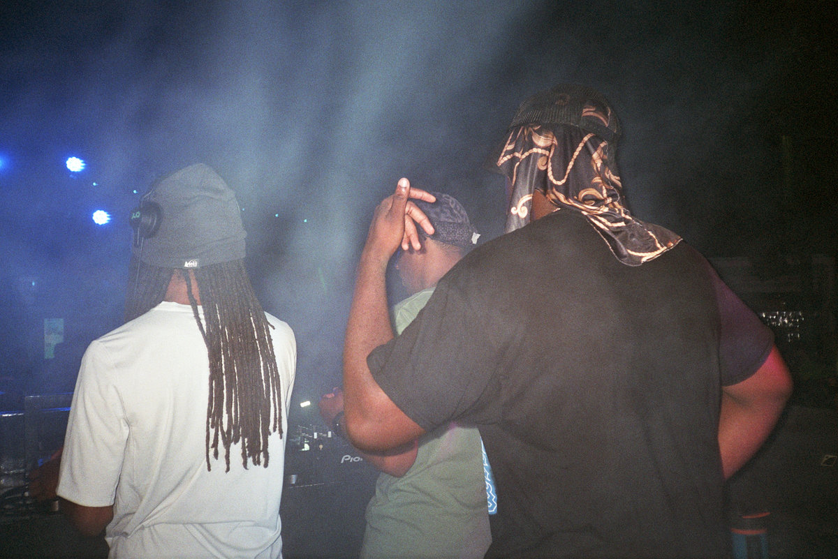 Dua Lipa - Levitating (Definitive Garage Mix) | gum.mp3