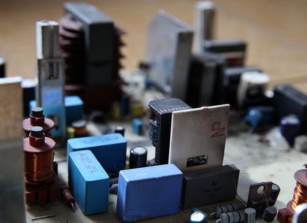 ELECTRONICS | Multi-purpose electronic tracks | ENV Project