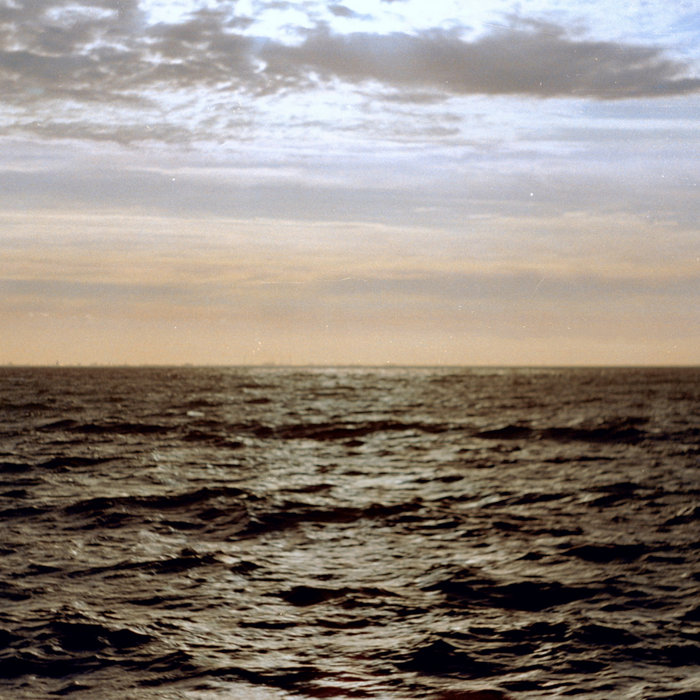 Bortom Ensamheten | Ljudvägg & L.T. Fisk | Ljudvägg