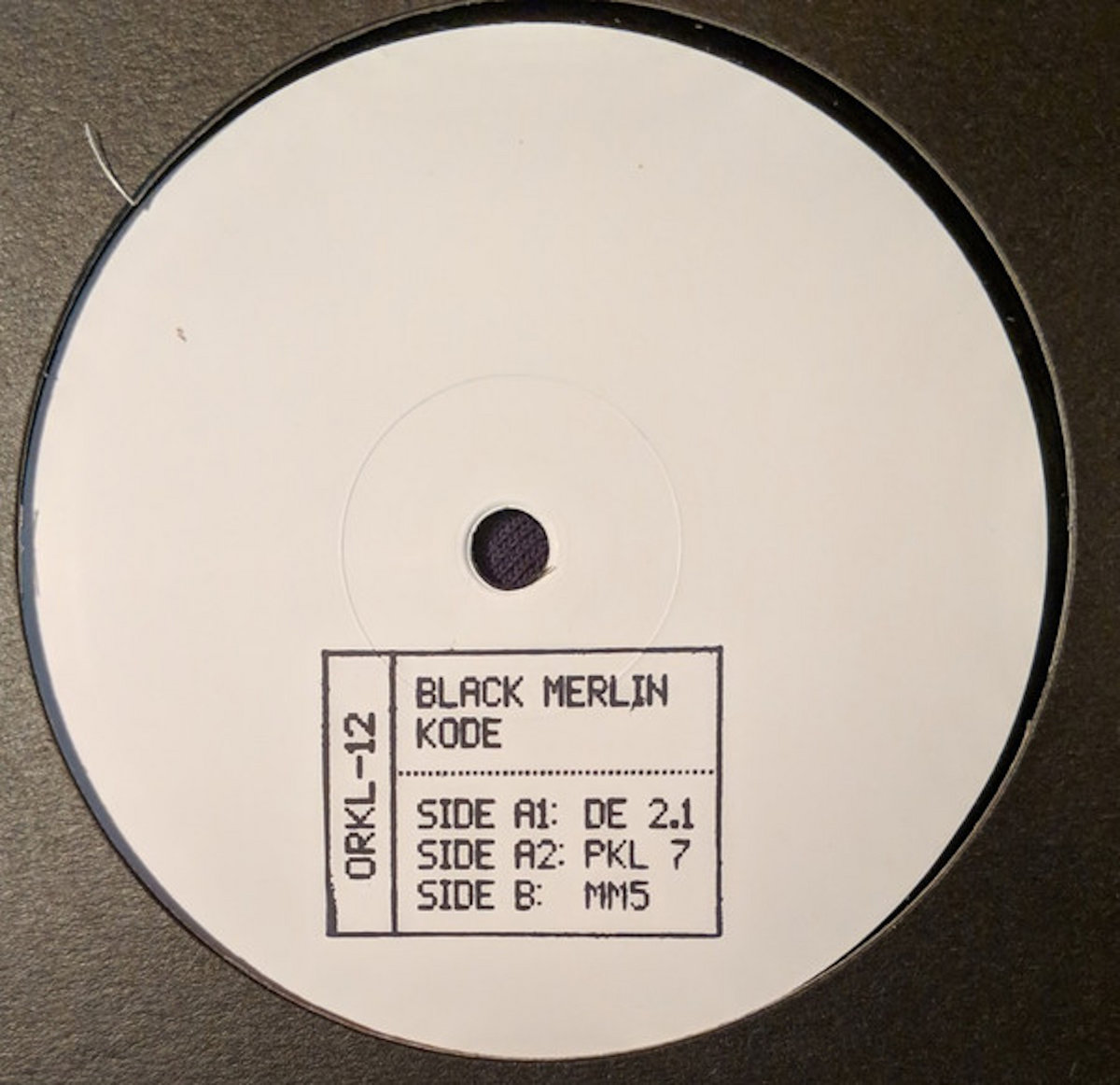 Kode | Black Merlin | BLACK MERLIN