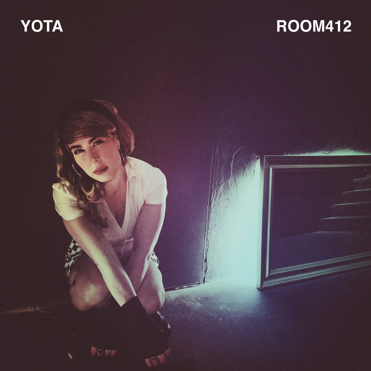 Room 412 | Yota | NewRetroWave