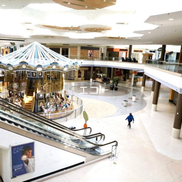 scenes from a mall | エコー | Pretty Corporation
