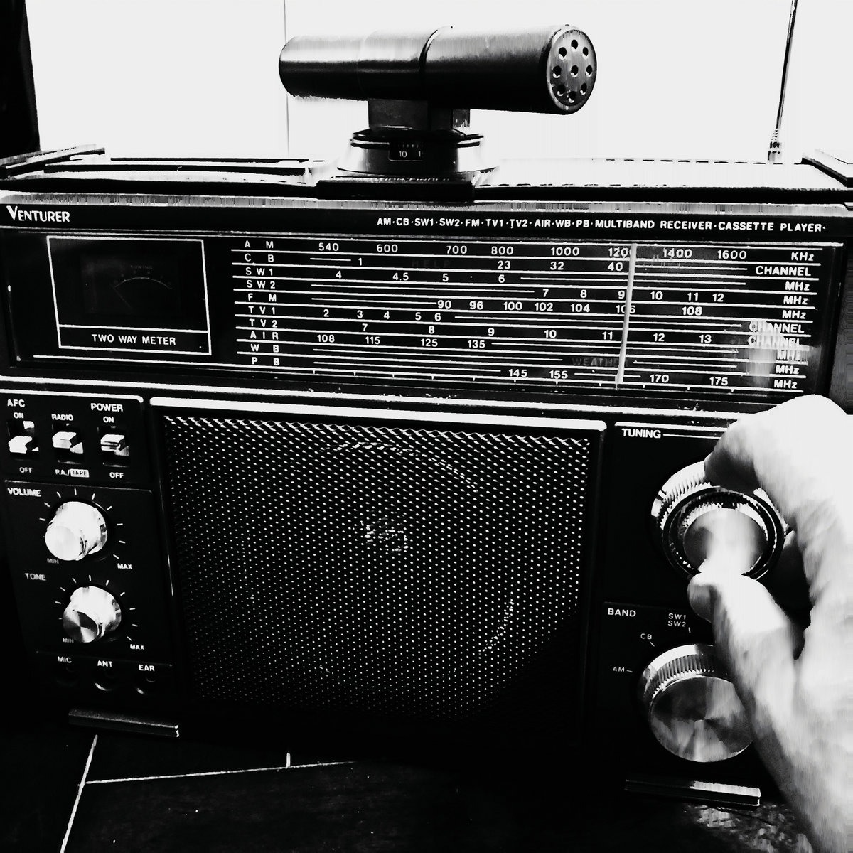 The Well-Tuned Radio (1990) | Minóy