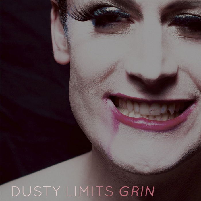 Grin | Dusty Limits | Michael Roulston