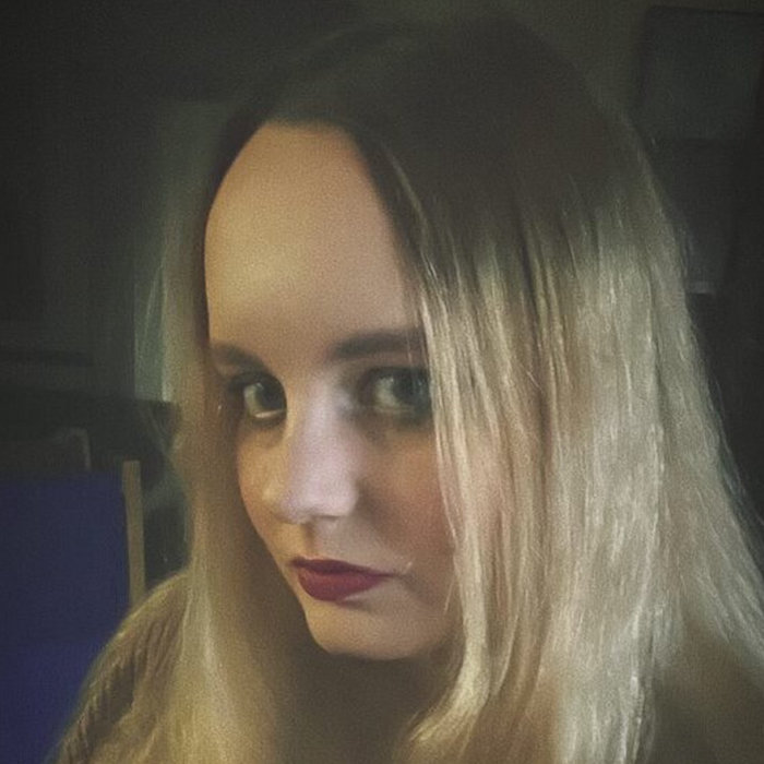 Toxic Pixie Dream Girl (lazy guitar demo) | Bella Tocci