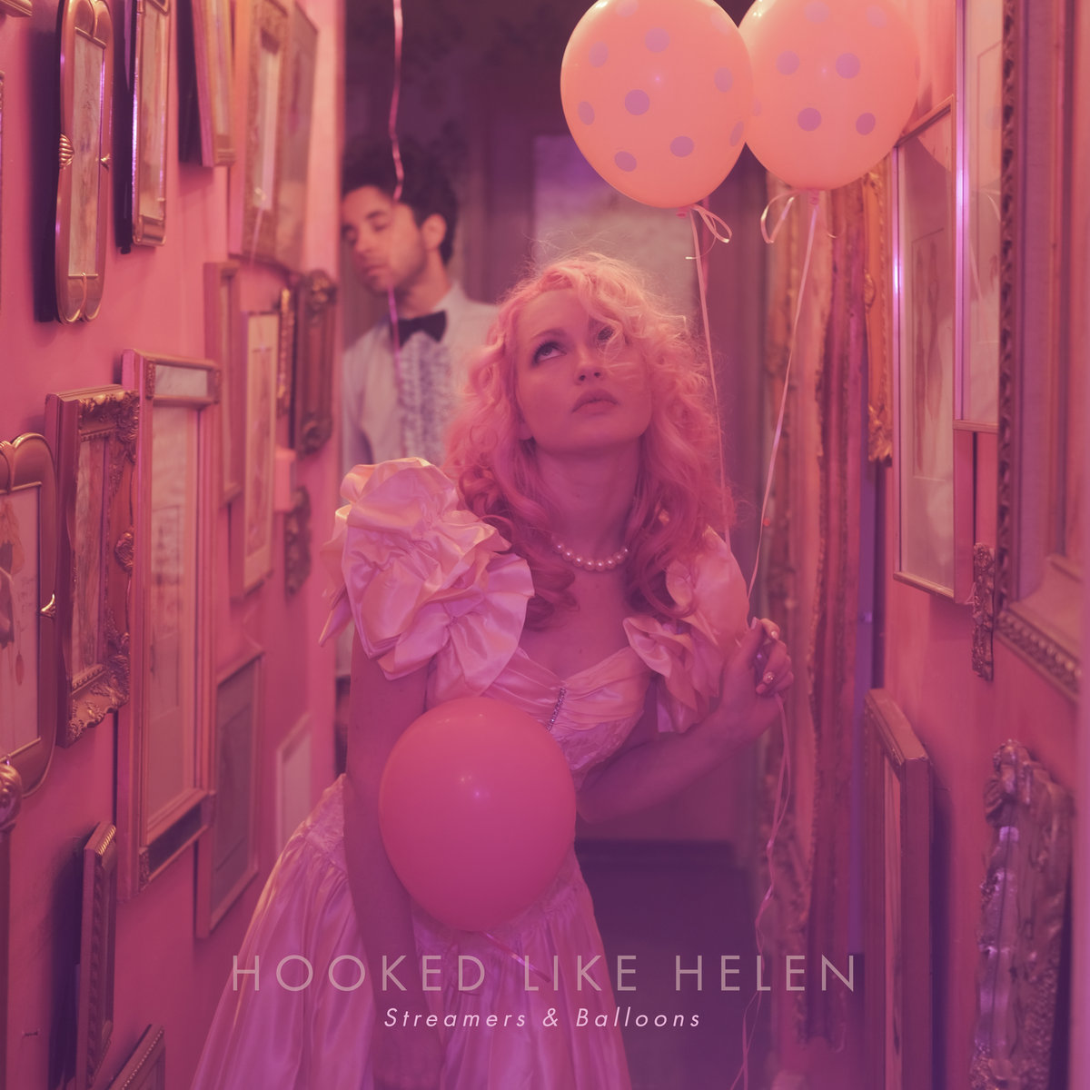 Streamers & Balloons | Hooked Like Helen