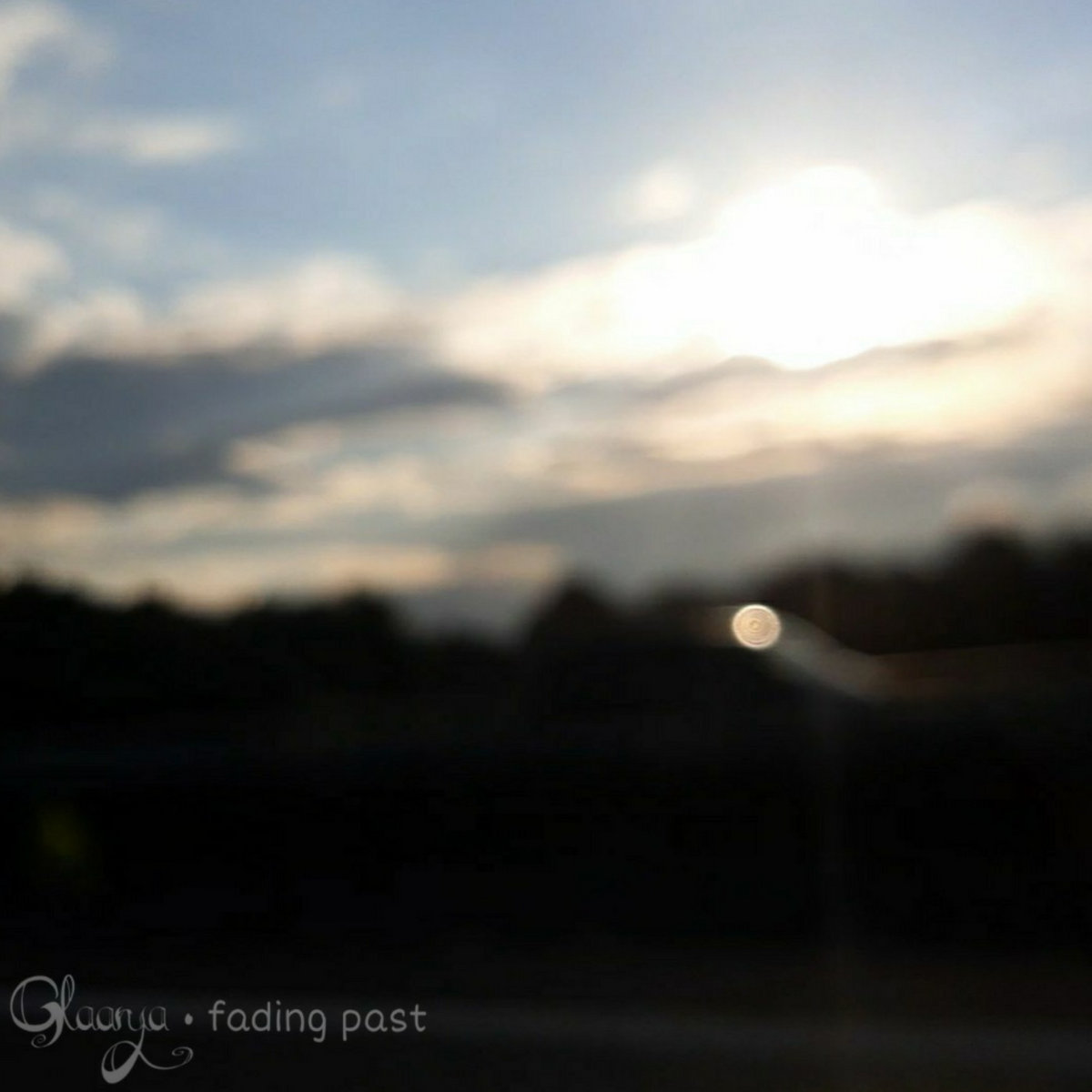 fading past | Glaarya